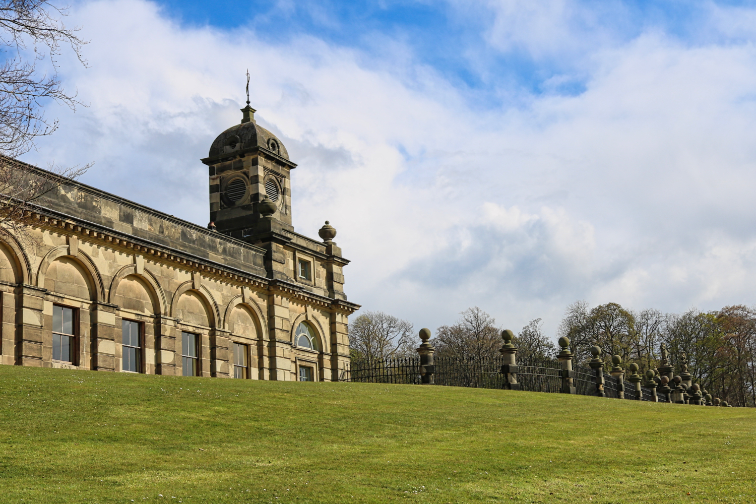 Quick walk around Duncombe Park - View From Without